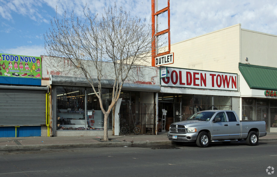 Golden Town Gifts - DMD - Downtown El Paso